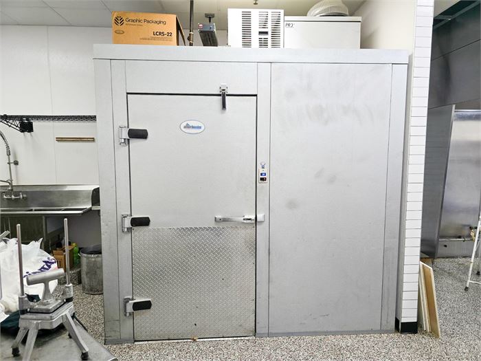 2ndsupply.com - Very Nice AmeriCooler Self Contained Walk-in Cooler (94 ...